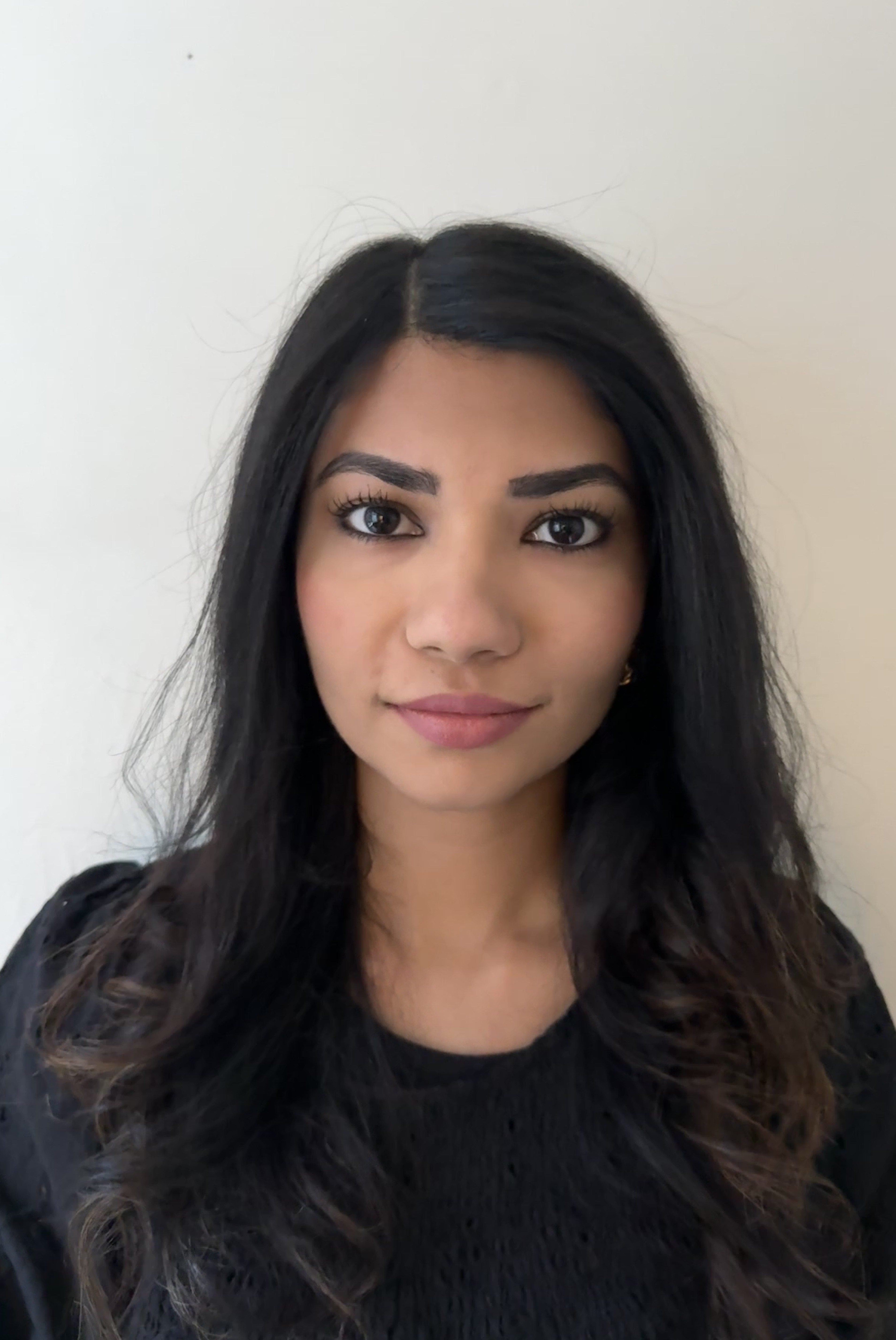 Dr Angela Paul
