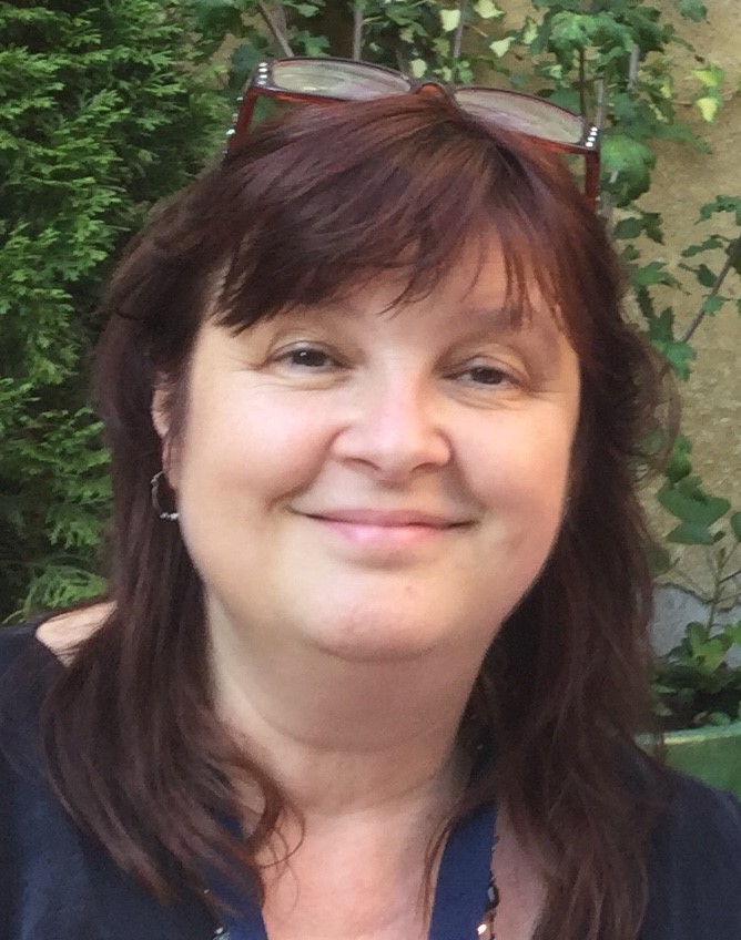 Dr Alison Pearce